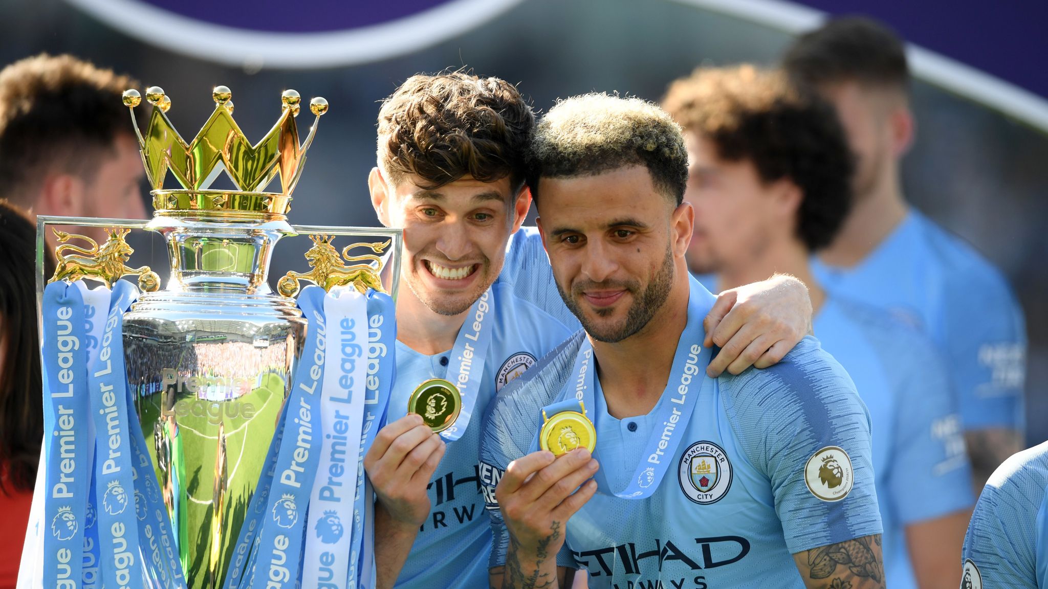 Kyle Walker signs Manchester City contract extension | Football News ...