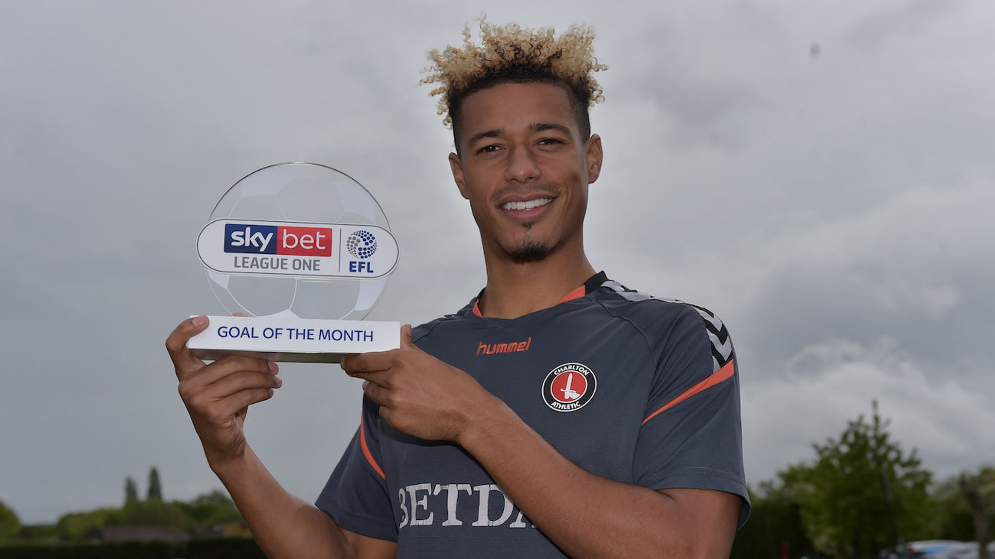 Sky Bet EFL Goal of the Month winners: Fernando Forestieri, Lyle Taylor ...