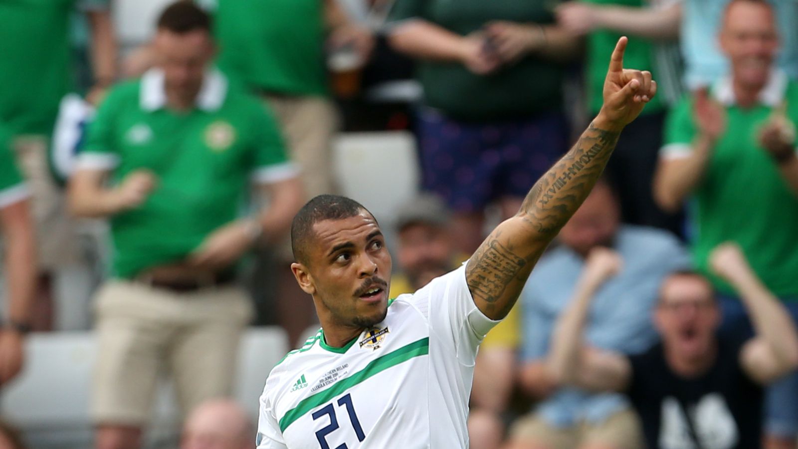 Estonia 1-2 Northern Ireland: Josh Magennis earns vital win in European ...