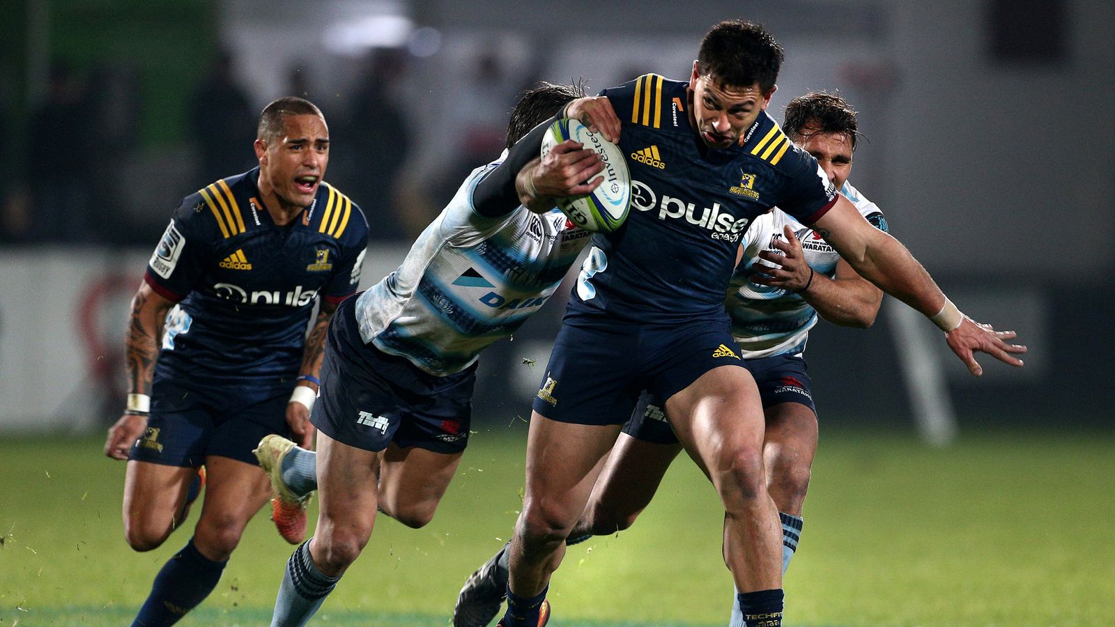 Friday's Super Rugby round-up: Big wins for Highlanders and Chiefs ...