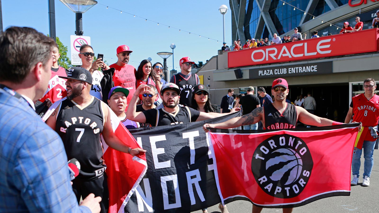 Gunshots fired near to Toronto Raptors NBA championship win parade ...