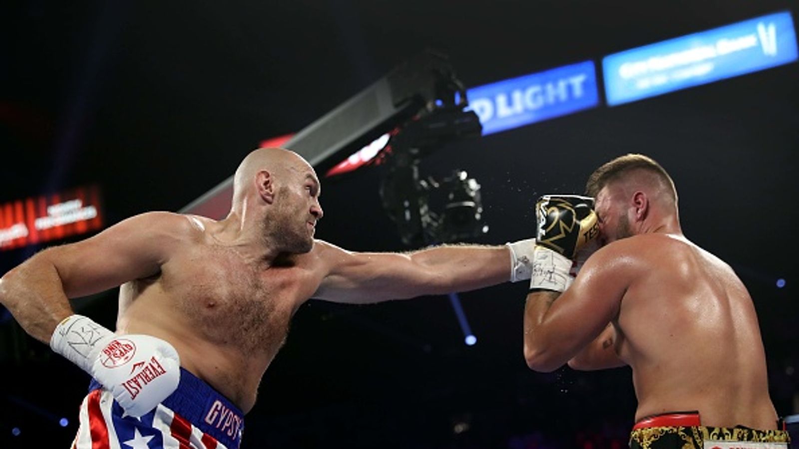 Tyson Fury puts on a show to stop Tom Schwarz in Las Vegas | Boxing ...