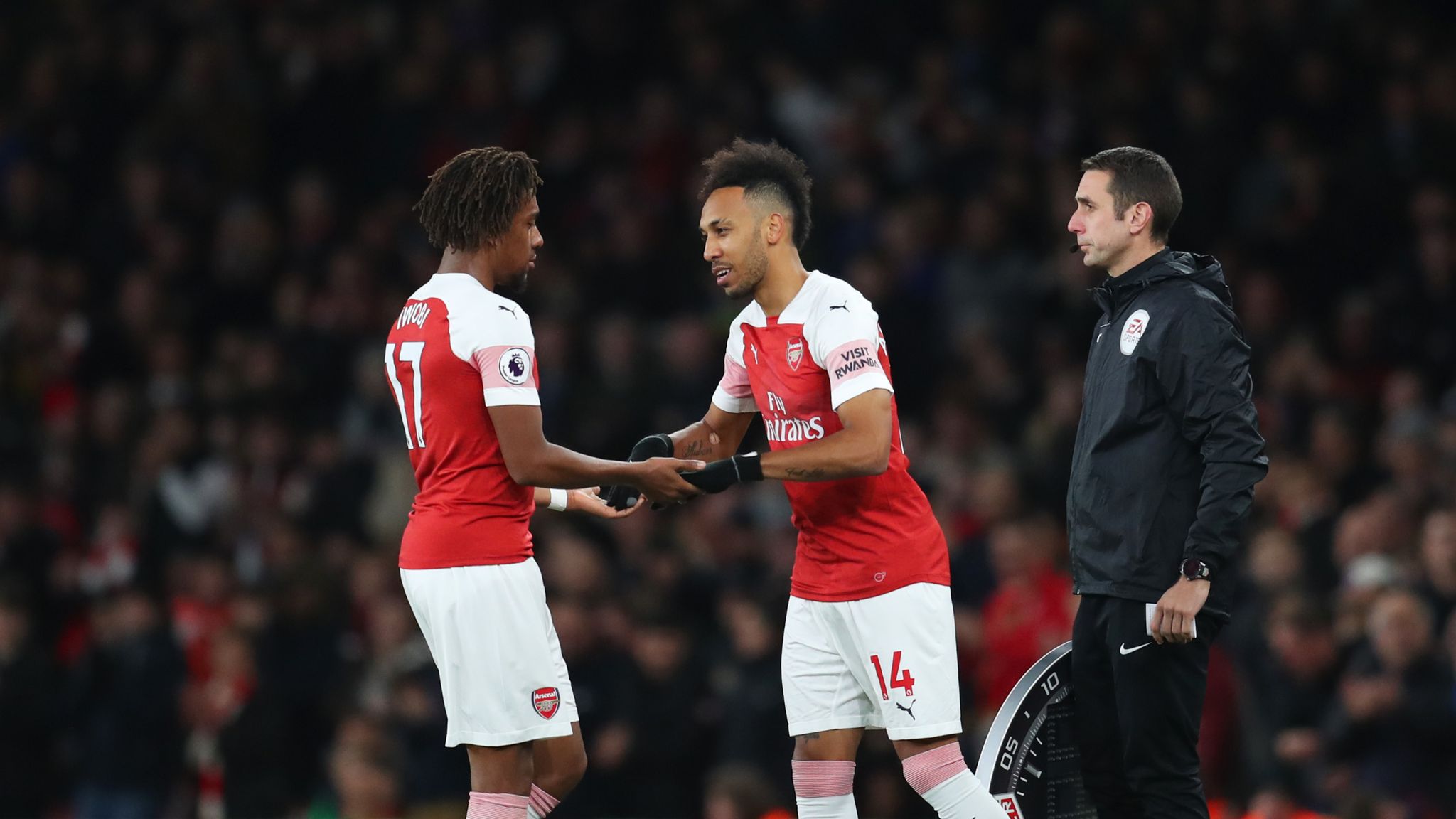 Premier League rules: VAR, handball, different goal kicks and more ...