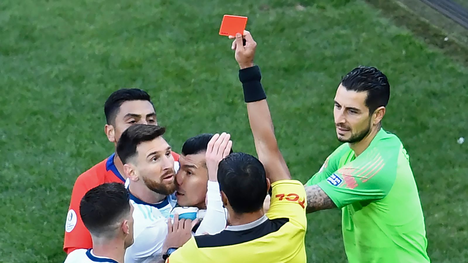 Lionel Messi thinks 'corruption' to blame after Argentina red card, but ...