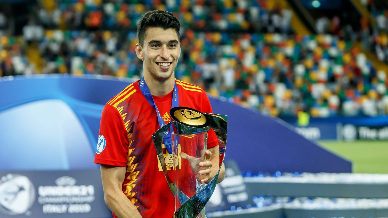 Bayern Munich in talks for Spain U21 star Marc Roca of Espanyol ...