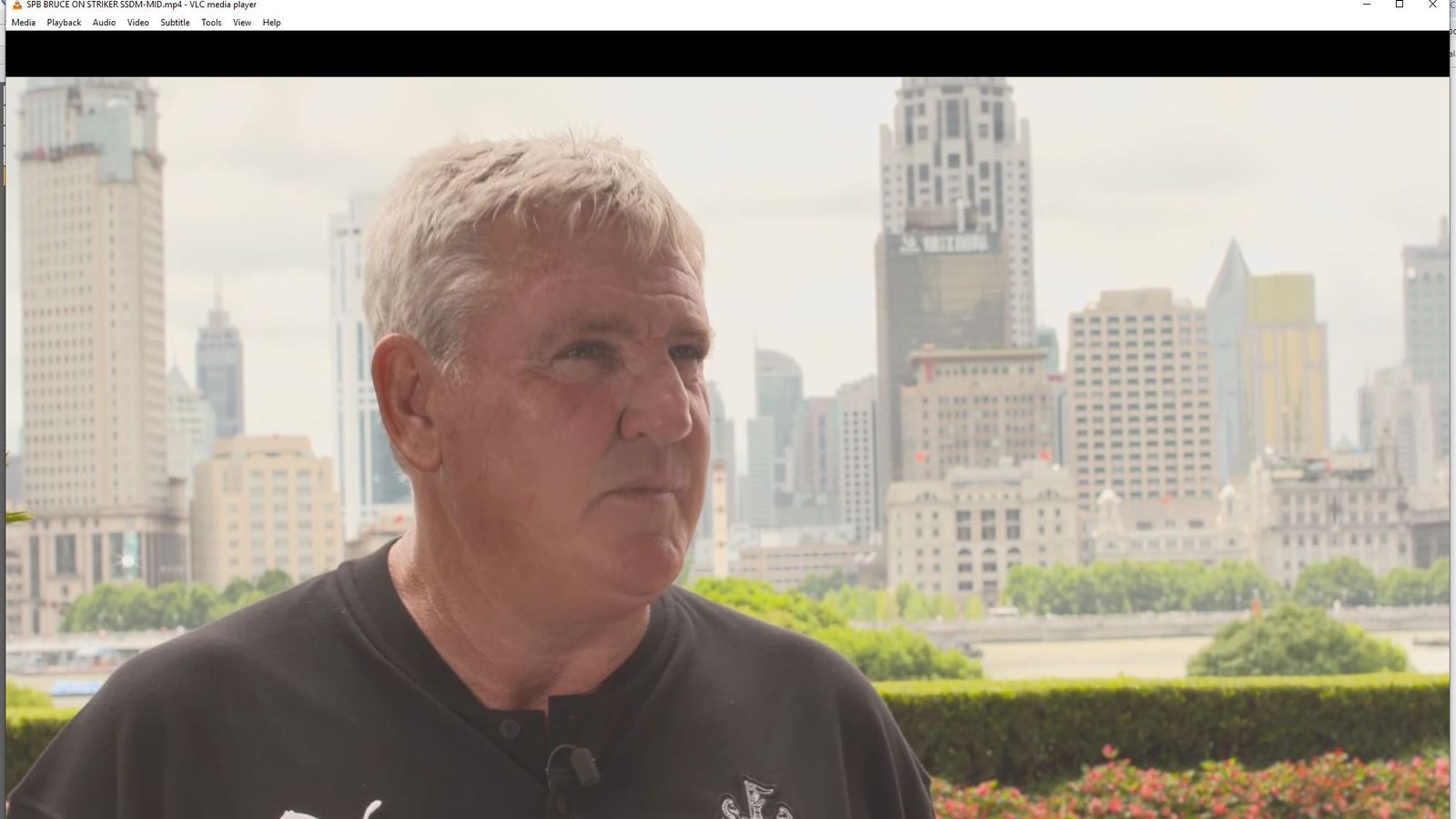 Steve Bruce says Newcastle are actively working to sign a striker ...