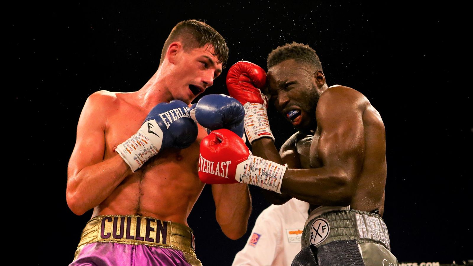 Martin Bakole blasts out Ytalo Perea in the first round on JD NXTGEN ...