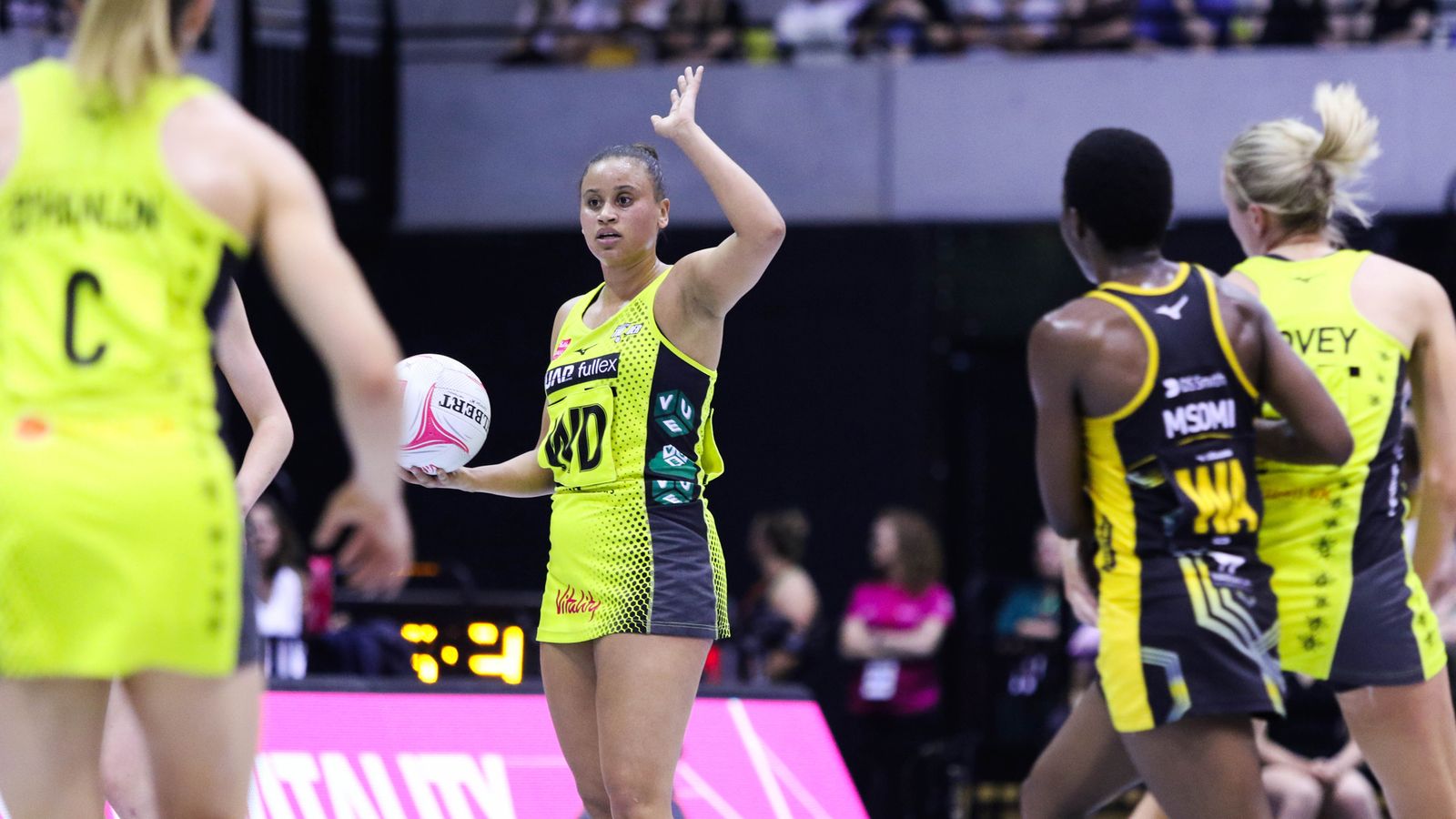 Laura Malcolm re-signs at Manchester Thunder | Netball News | Sky Sports