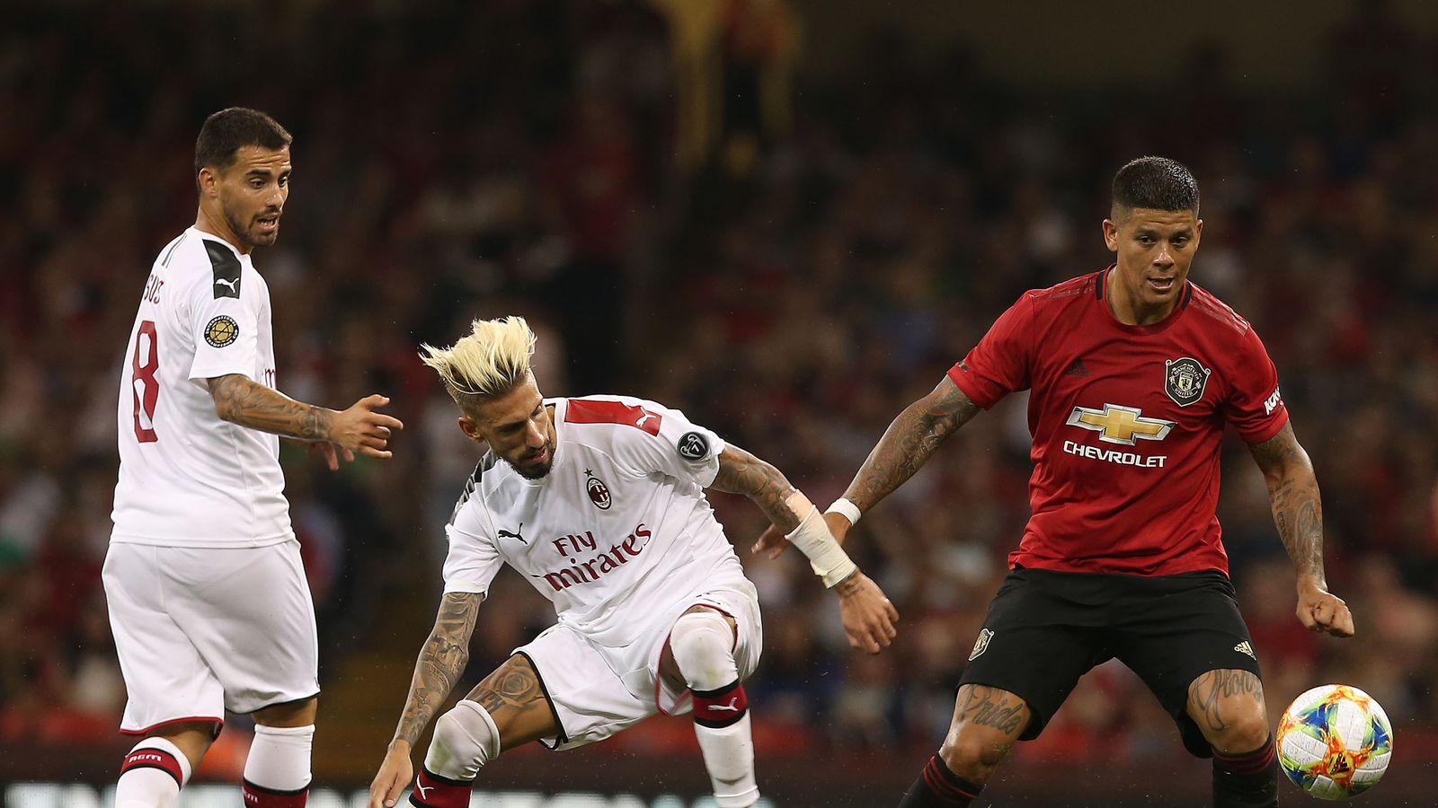 Marcos Rojo: Everton in talks to sign Manchester United defender on ...