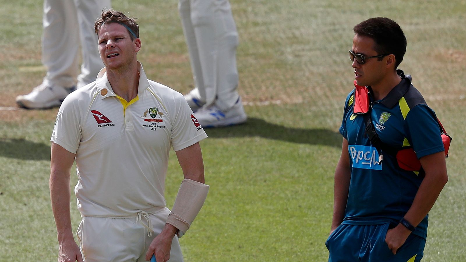 Steve Smith was in 'incredibly dangerous position' after blow to neck ...