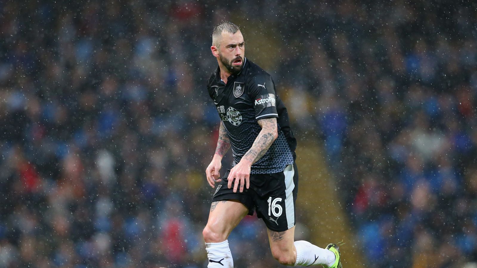 Steven Defour's Burnley contract terminated by mutual consent ...