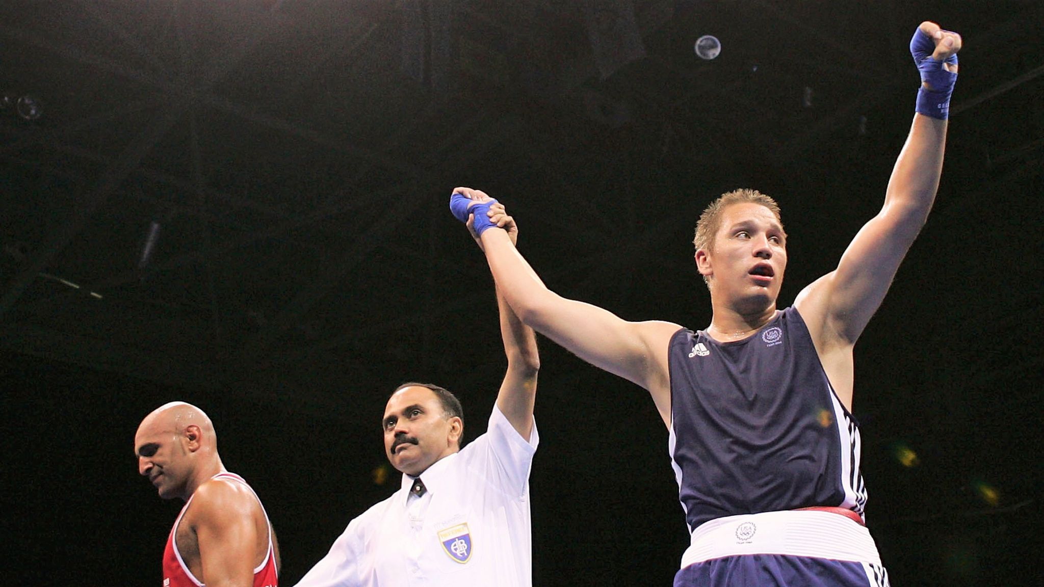 Ireland's Niall Kennedy continues unbeaten career against former ...