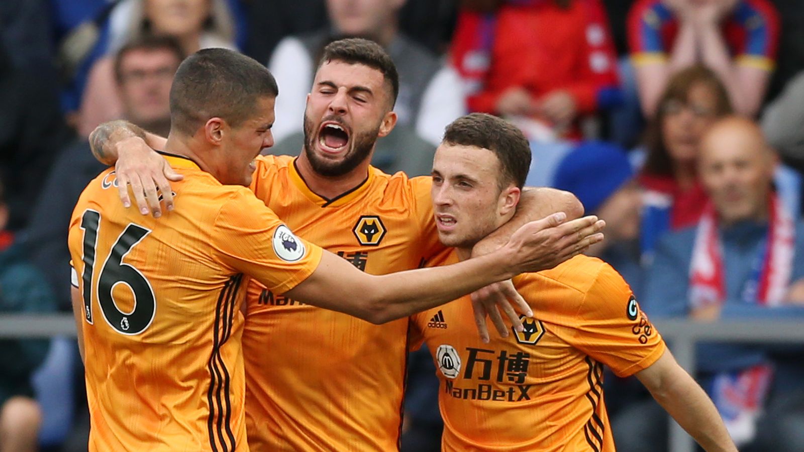 Crystal Palace 1-1 Wolves: Diogo Jota secures last-gasp draw | Football ...