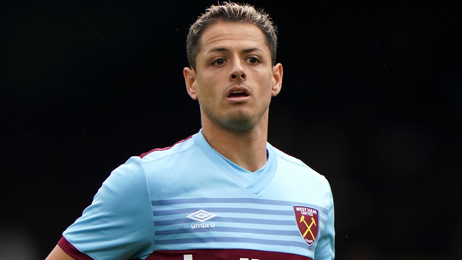 Javier Hernandez: West Ham agree deal with Sevilla for forward ...