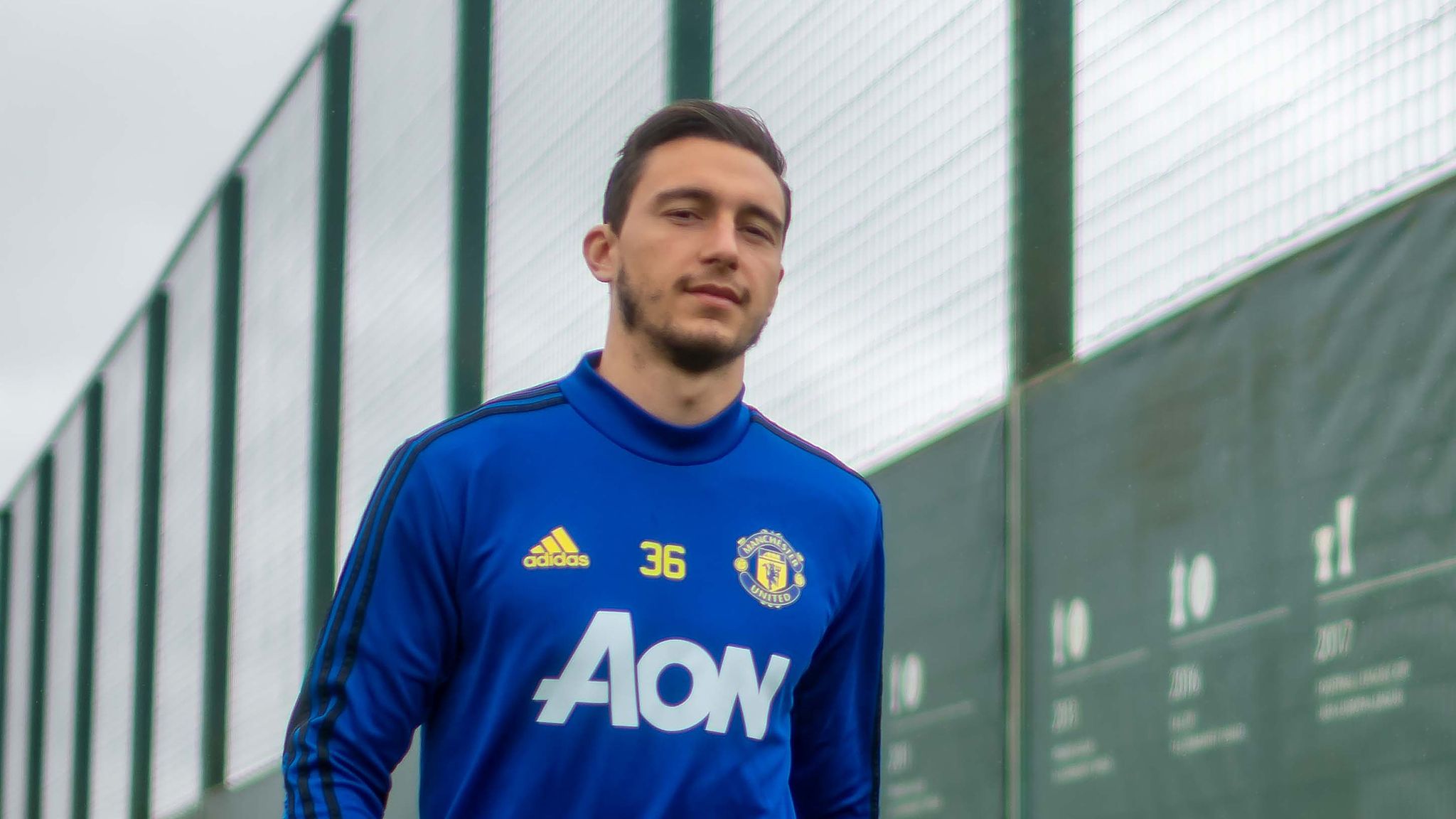 Matteo Darmian leaves Manchester United for Parma | Football News | Sky ...