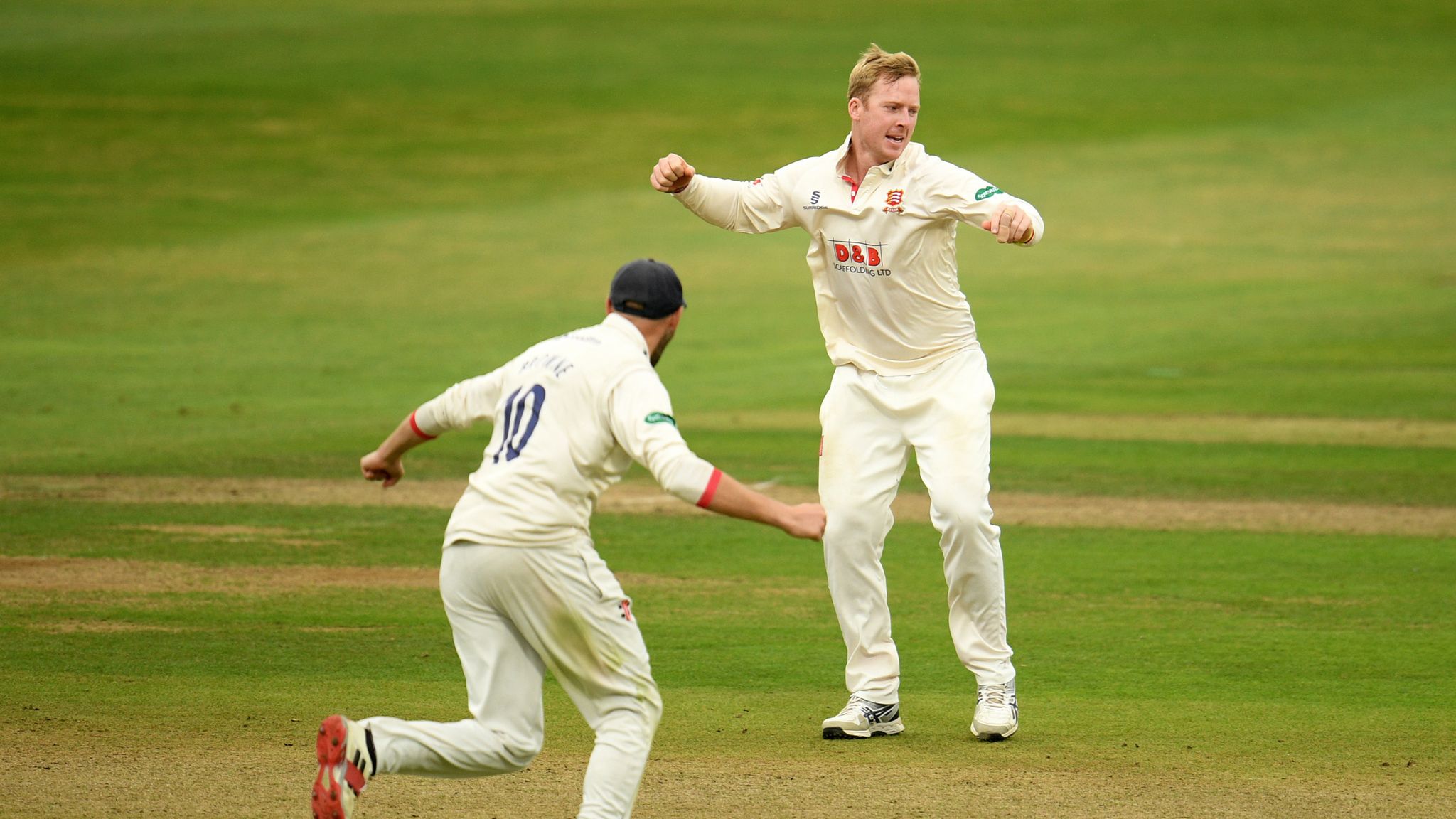 Essex's Simon Harmer heads September PCA Player of Month nominees ...