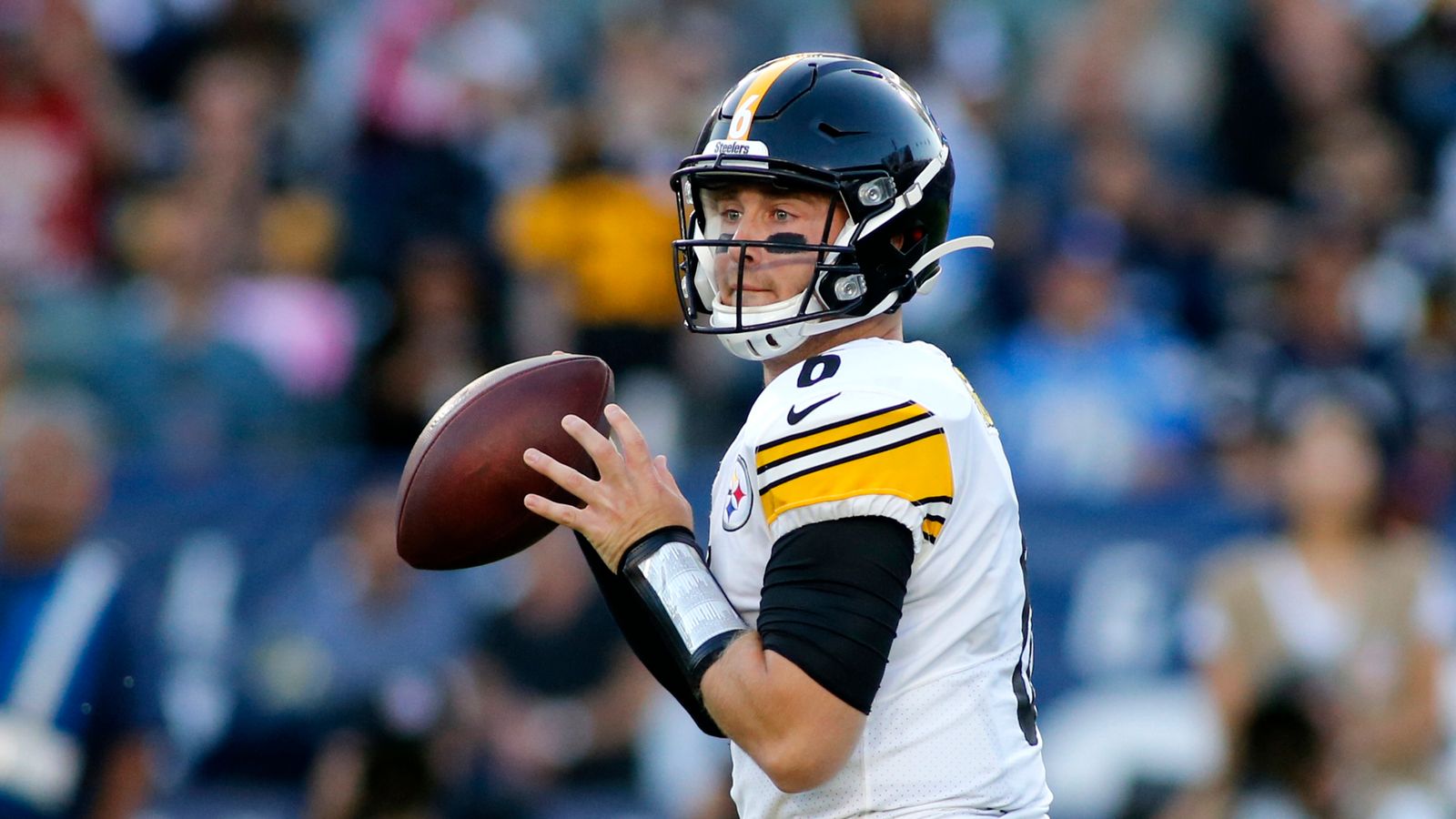 Devlin 'Duck' Hodges: What's the story behind Pittsburgh's quarterback ...
