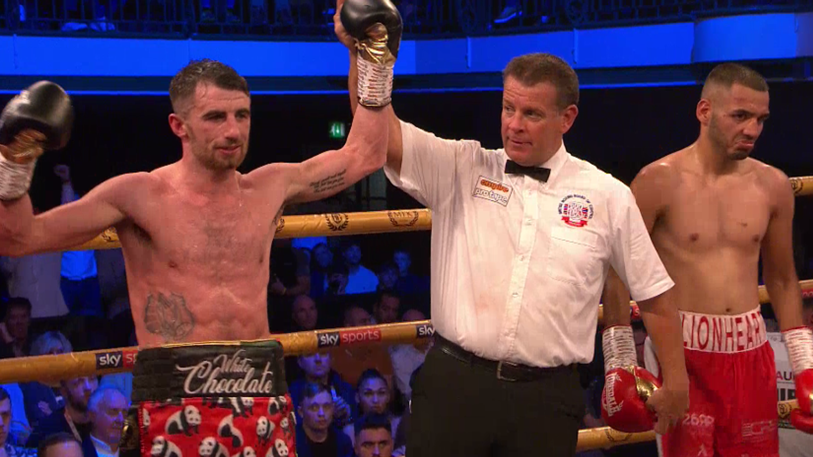 The Golden Contract: Tyrone McCullagh outpoints Razaq Najib to book ...