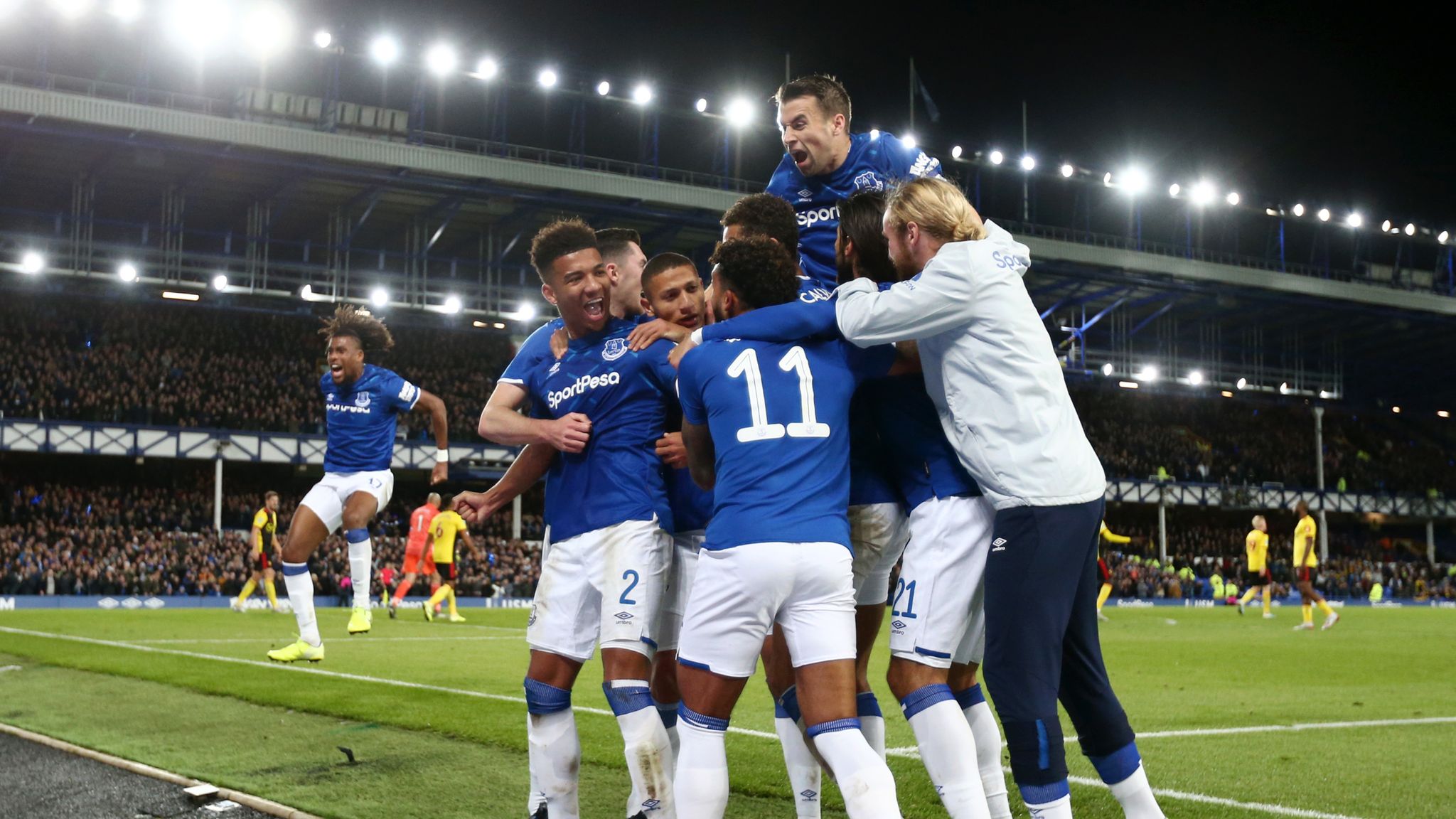 Everton 2 - 0 Watford - Match Report & Highlights