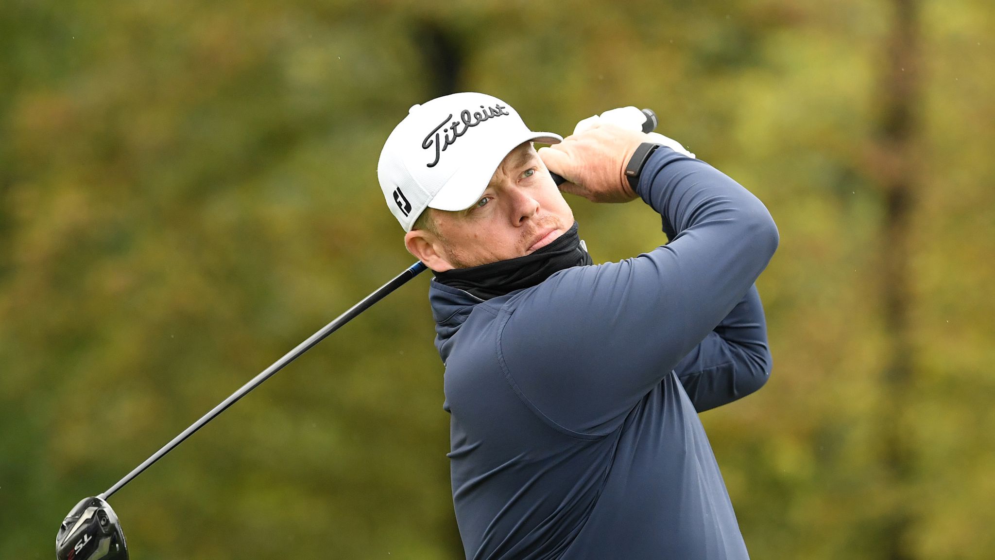 George Coetzee plays from water bare-footed at Open de France | Golf ...