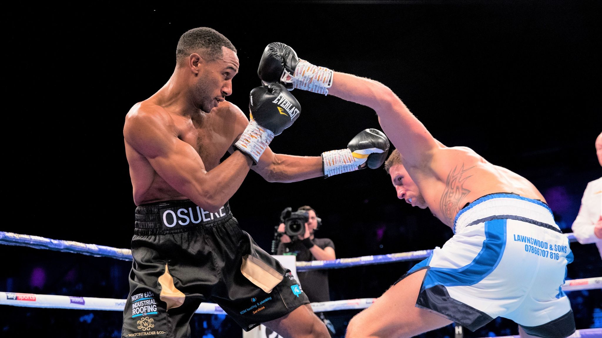 Davies Jr vs Ritson: Martin Bakole stops Kevin Johnson in the fifth ...
