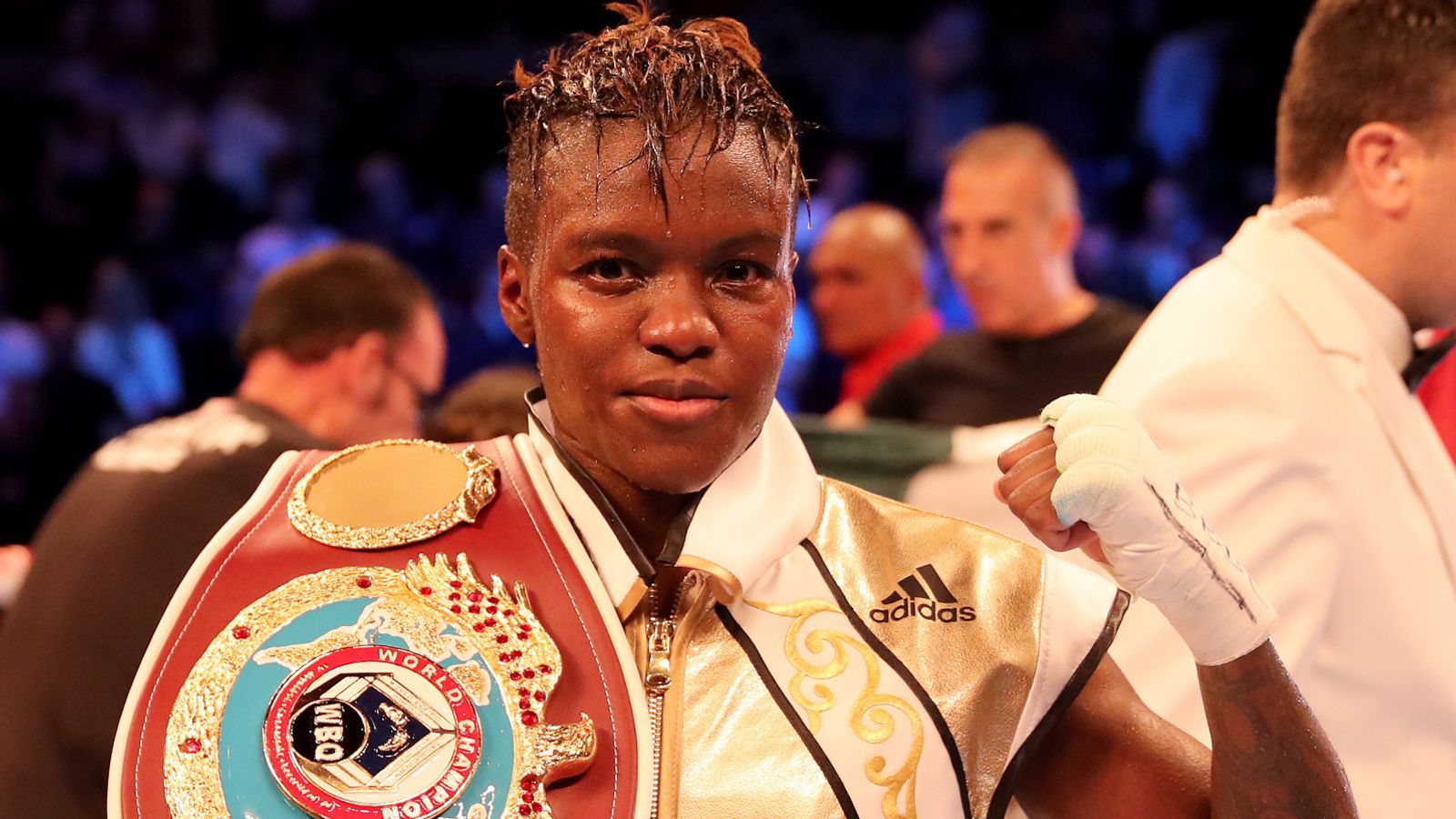 Nicola Adams retires from boxing due to sight loss fears | Boxing News ...