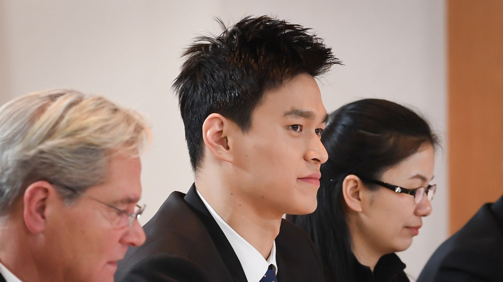 Chinese swimmer Sun Yang claims drug testers failed to produce ID ...