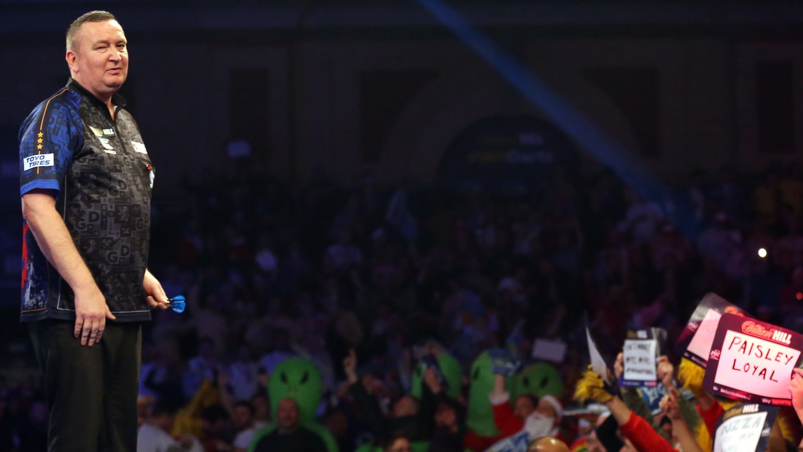 Durrant defeats Heta | Darts News | Sky Sports