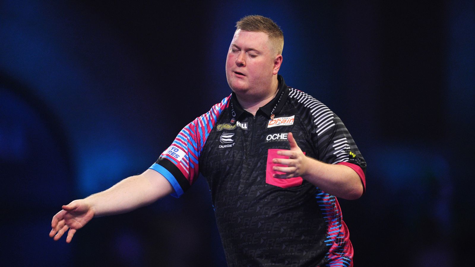 Graeme Souness and Geoff Shreeves fall in love with the darts | Darts ...