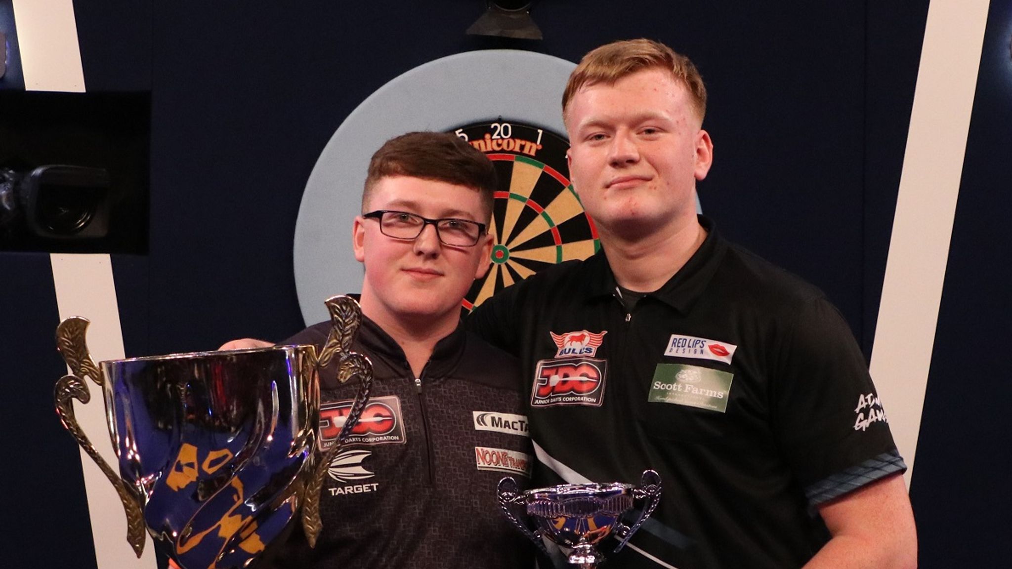 Keane Barry wins Junior World Championship at Alexandra Palace | Darts ...