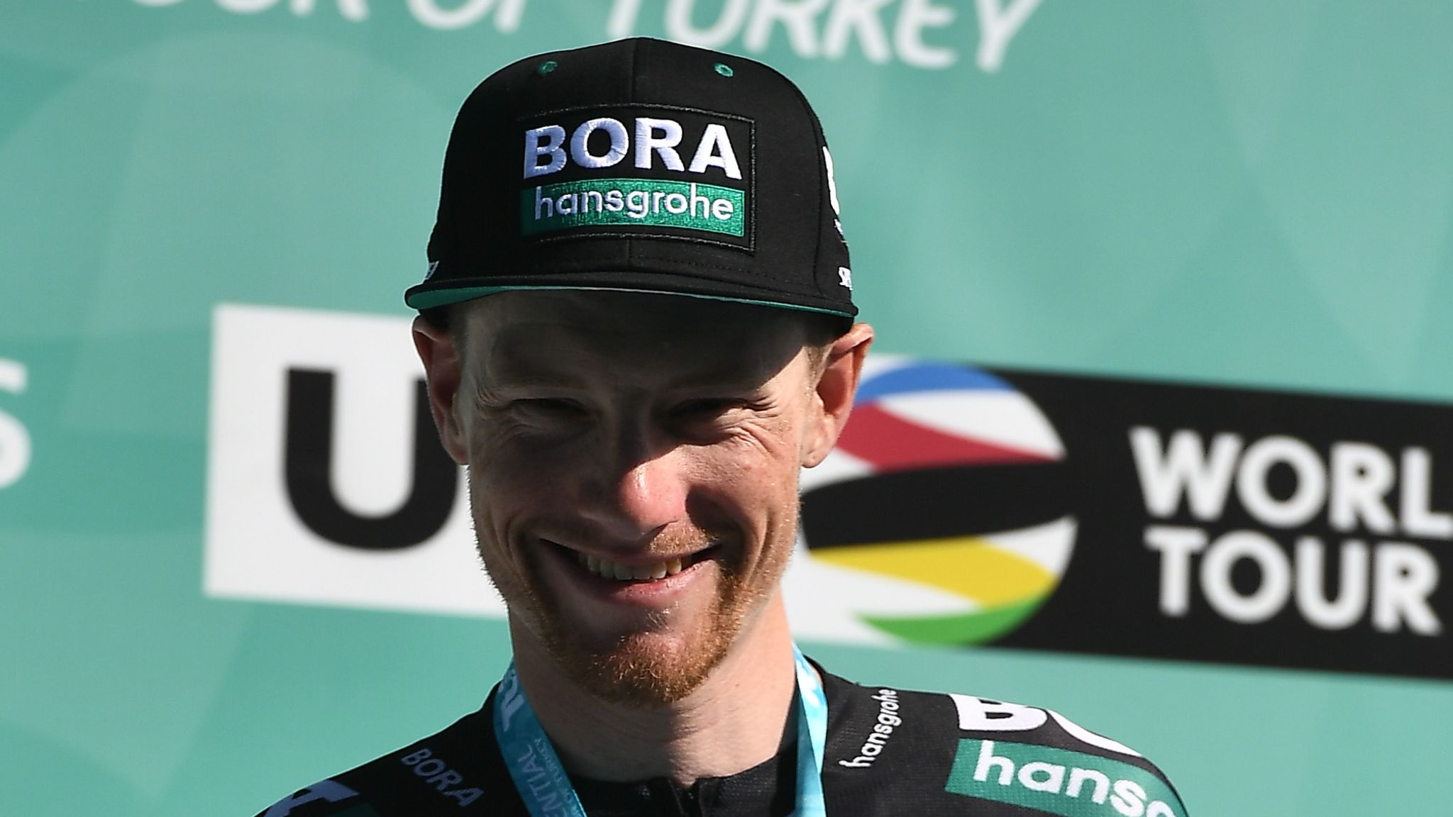 Sam Bennett completes move to Deceuninck-QuickStep | Cycling News | Sky ...