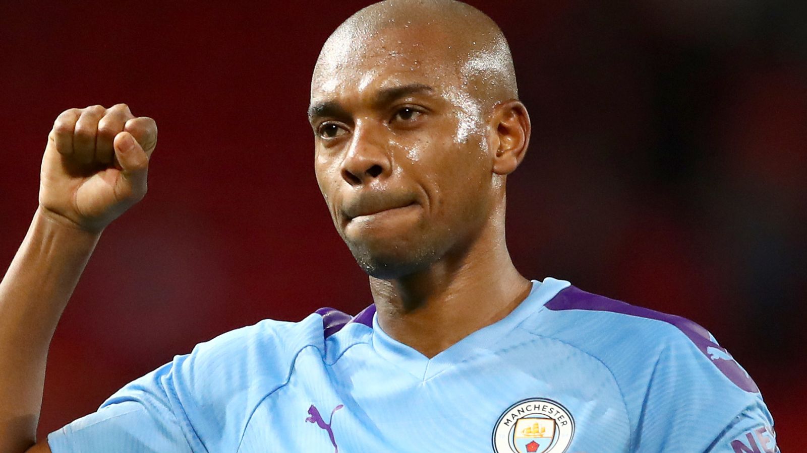 Fernandinho signs Manchester City contract extension | Football News ... Fernandinho signs Manchester City contract extension | Football News ...