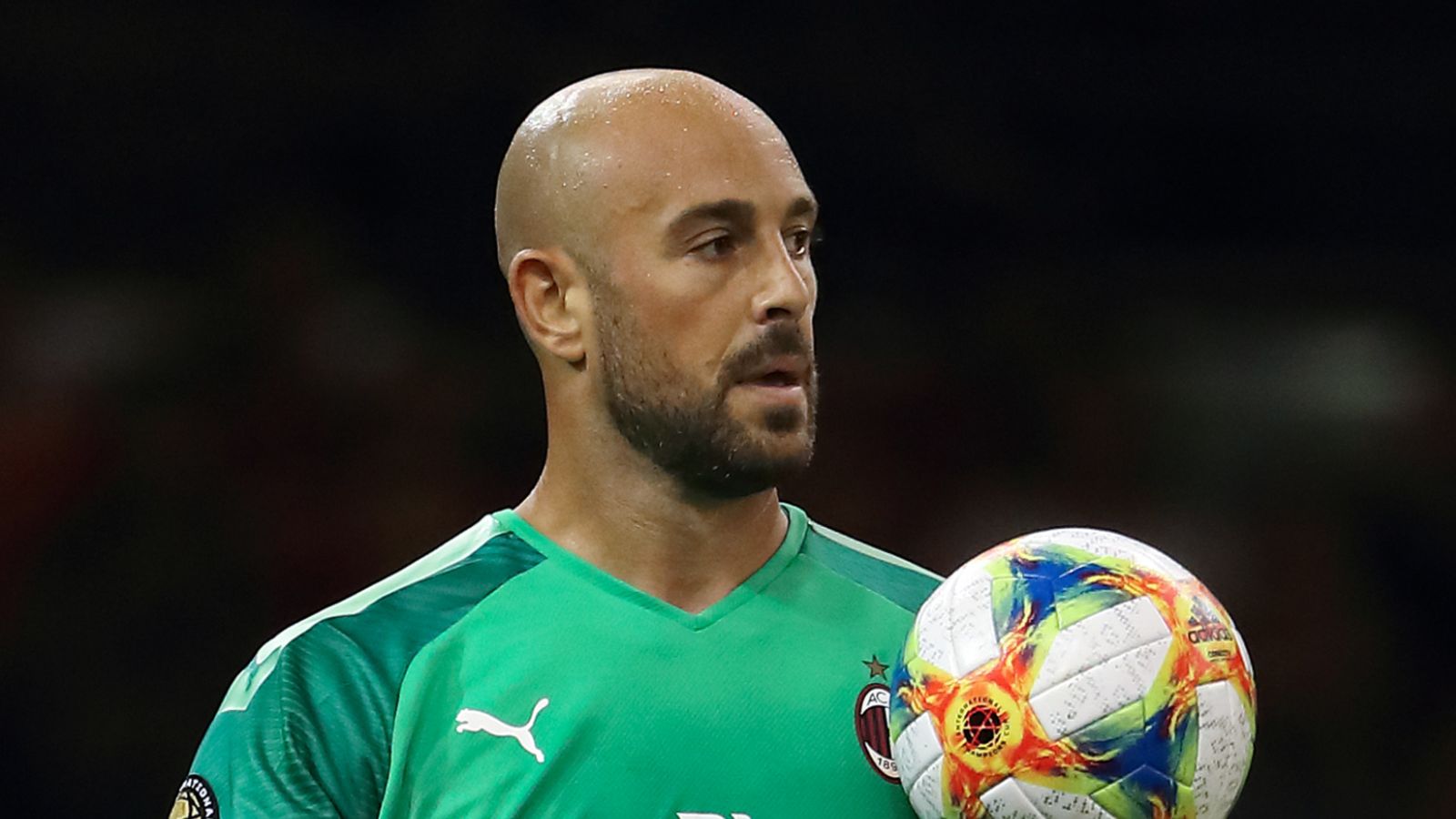 Pepe Reina: Aston Villa to sign goalkeeper on loan deal for rest of ...