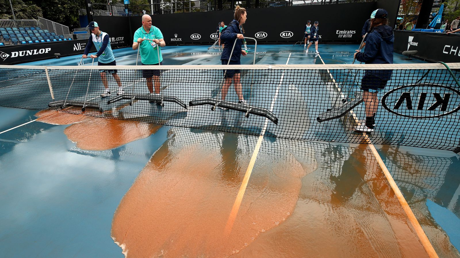 Australian Open 2020: Climatic conditions plays havoc on day four in ...
