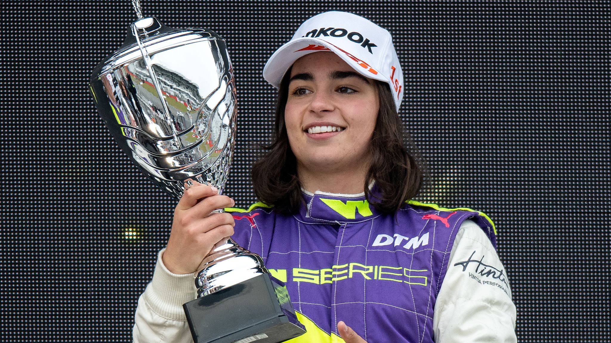Williams retain Jamie Chadwick as development driver | F1 News | Sky Sports
