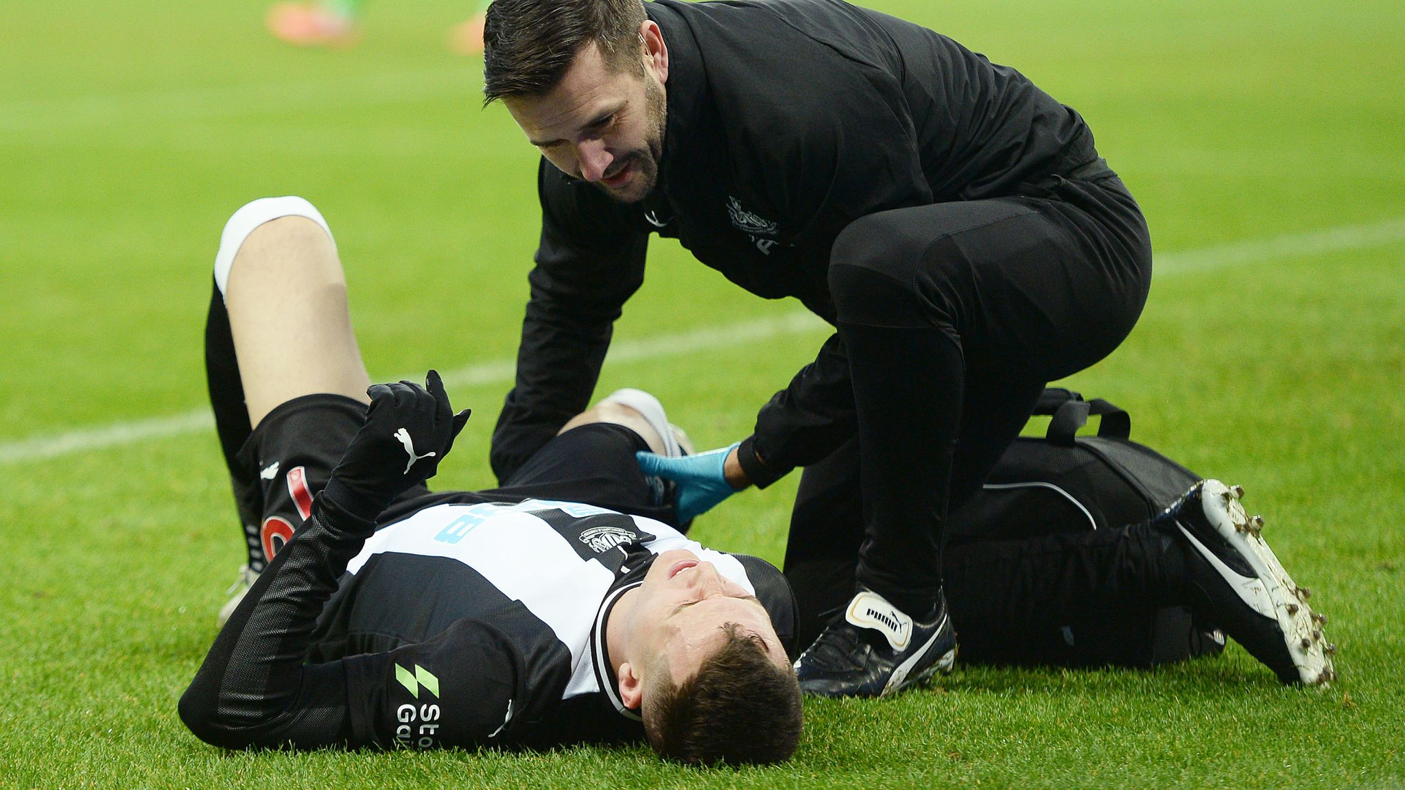 Harry Kane suffers hamstring injury in Tottenham's defeat at ...