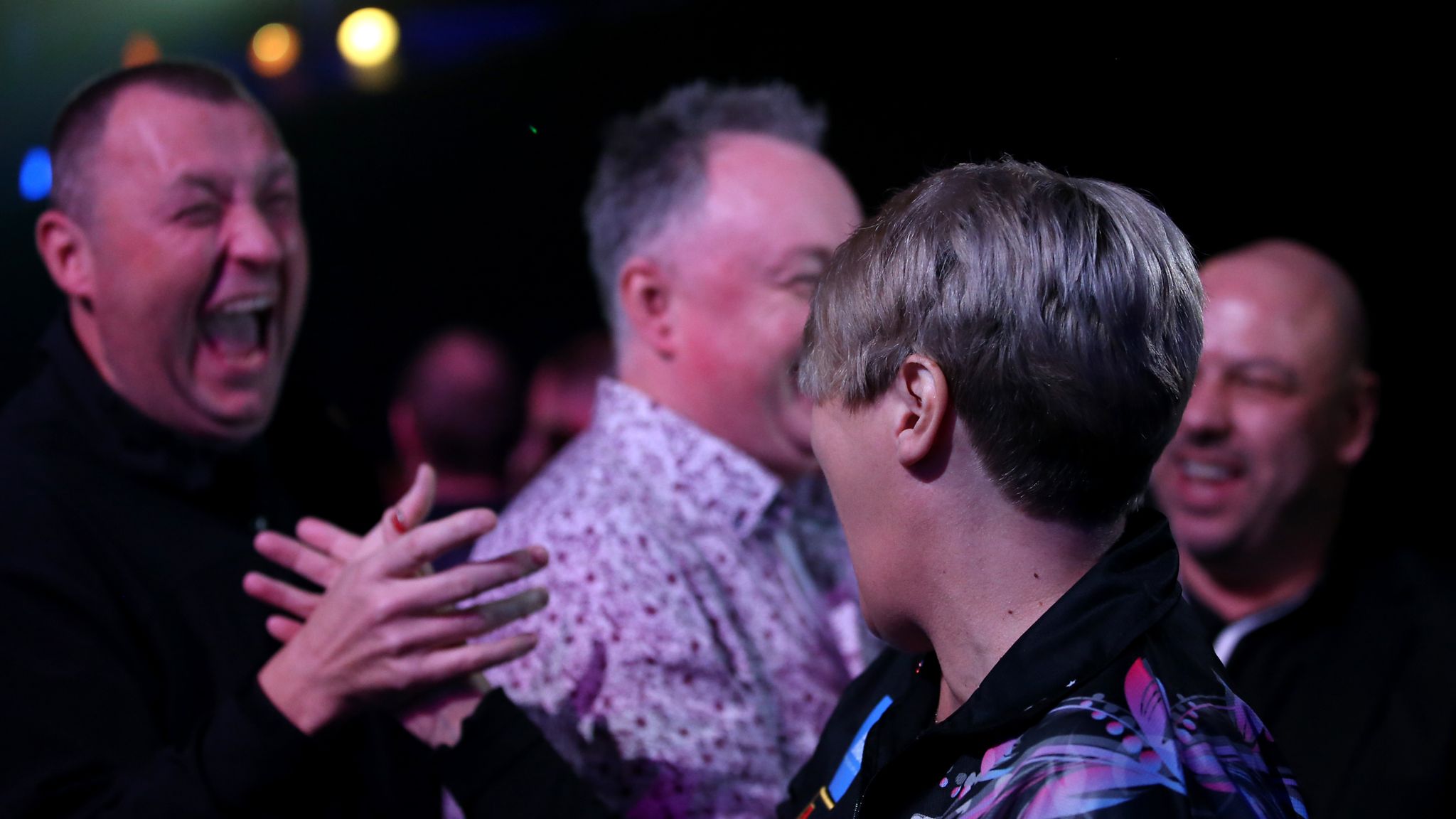 BDO World Championship: Leighton Bennett bows out as Lisa Ashton ...