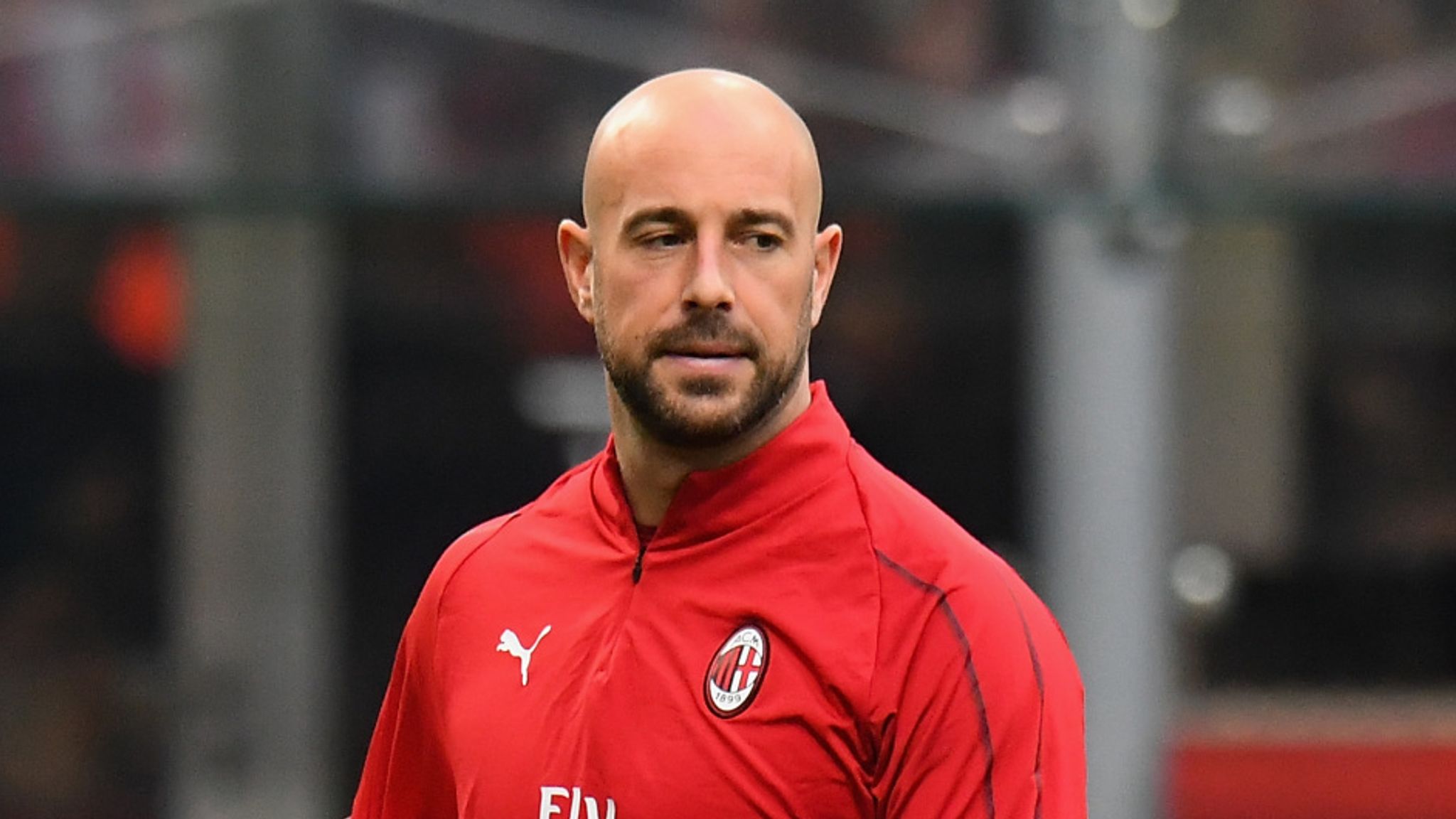 Pepe Reina: Aston Villa agree loan deal with AC Milan for rest of ...