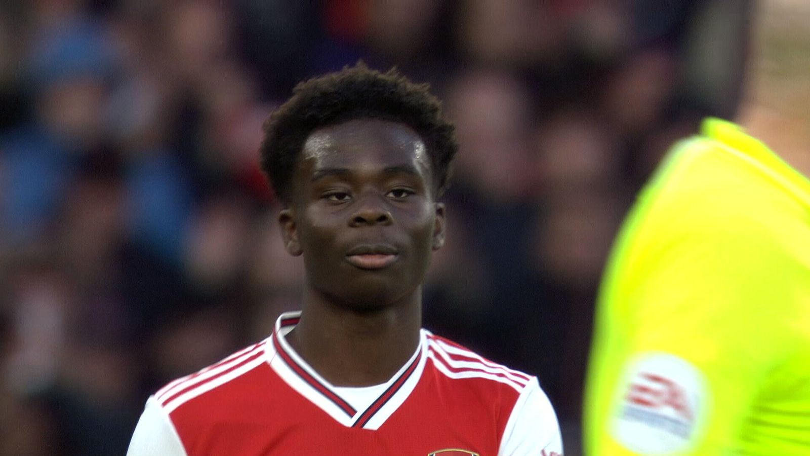 Saka shot curls wide (21) | Football News | Sky Sports