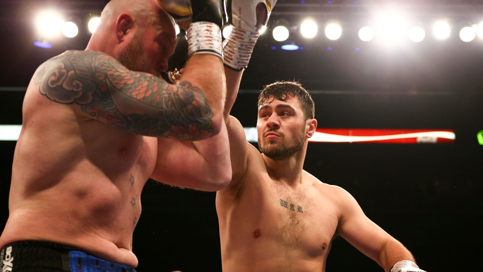 Brook vs DeLuca: Dave Allen knocks out Dorian Darch | Boxing News | Sky Sports
