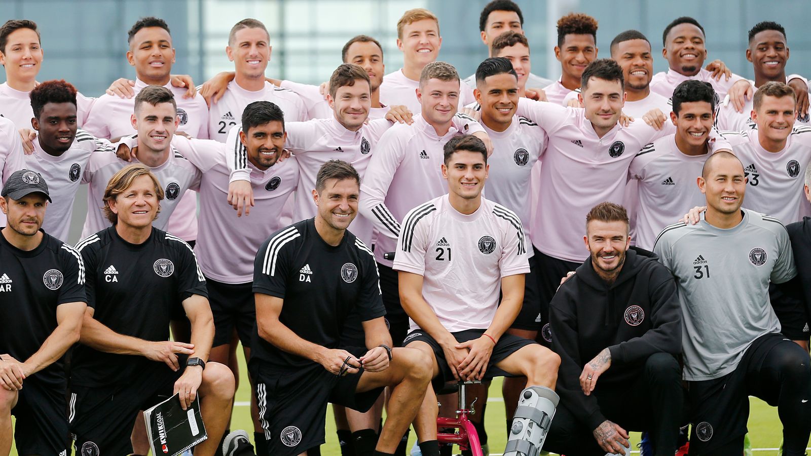 David Beckham's Inter Miami finally ready to arrive - watch his debut ...