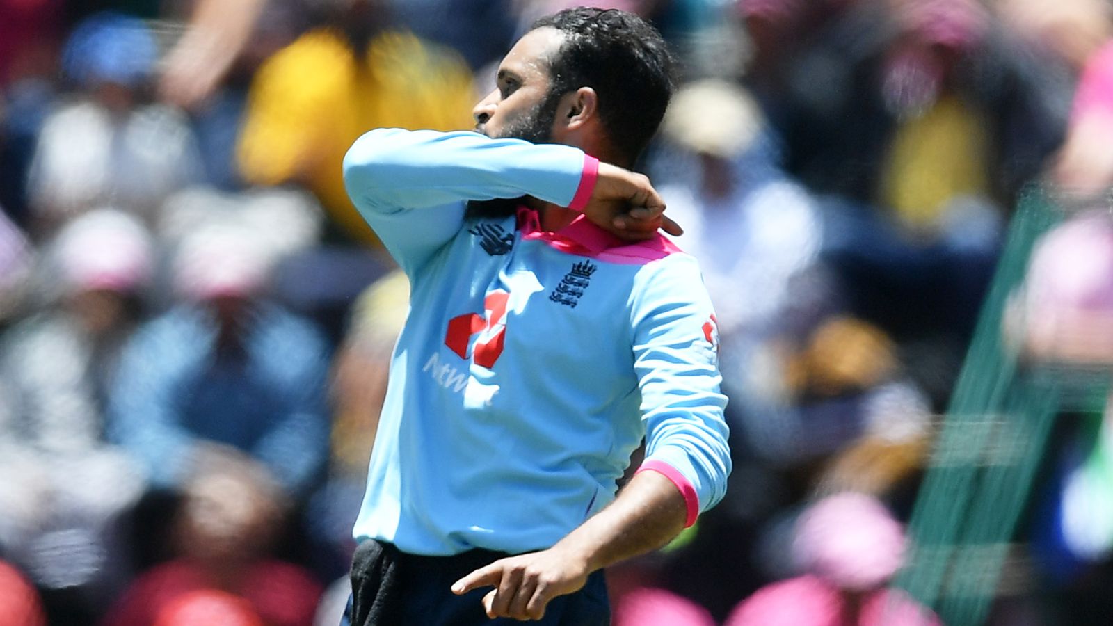 De Kock is castled by Rashid! | Cricket News | Sky Sports