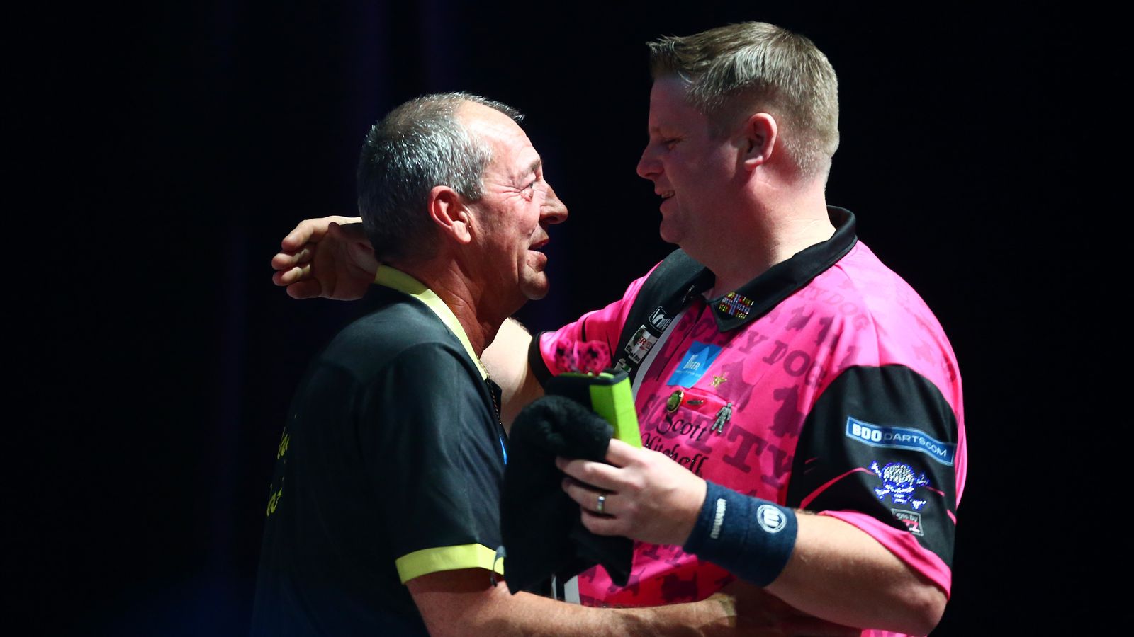 Wayne Warren describes BDO World Championship prize money as 'gutting ...