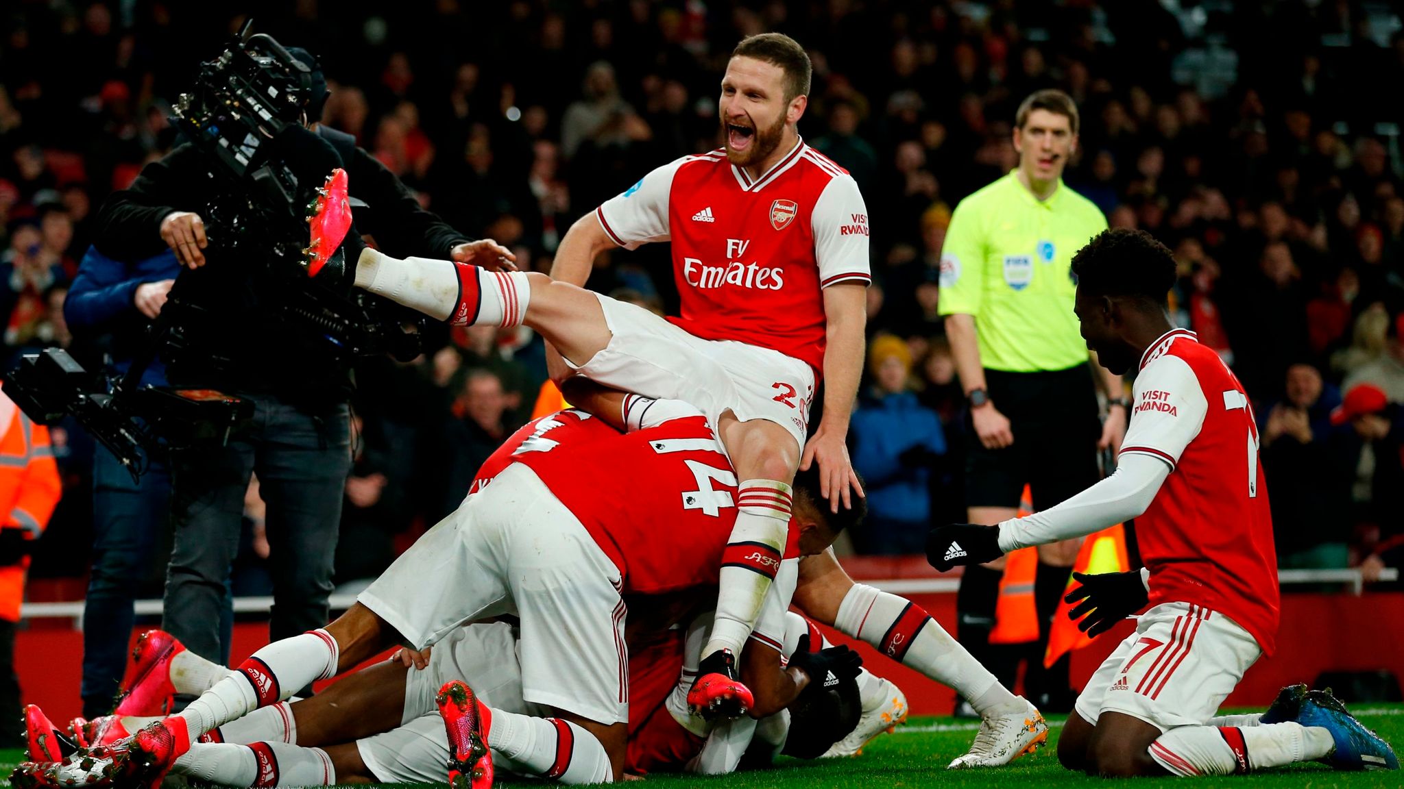 Shkodran Mustafi sees a future for himself at Arsenal after revival ...