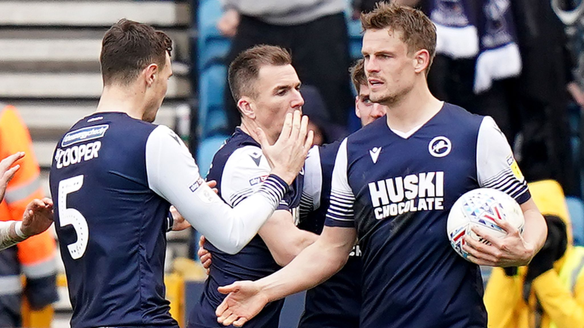 Millwall 1-1 Bristol City: Lions battle back to earn draw | Football ...