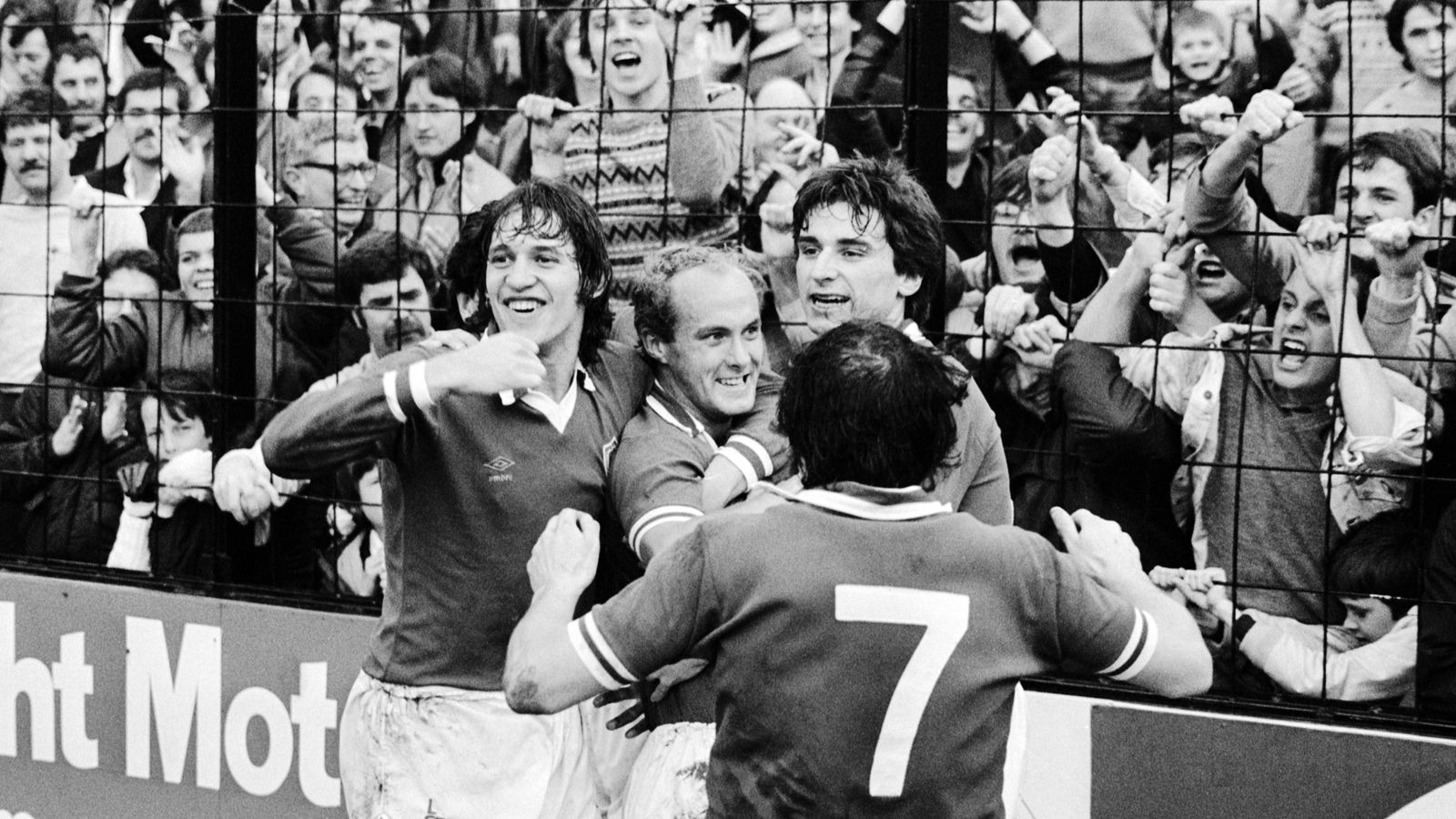 Alan Smith: How the player-fan relationship has changed | Football News ...