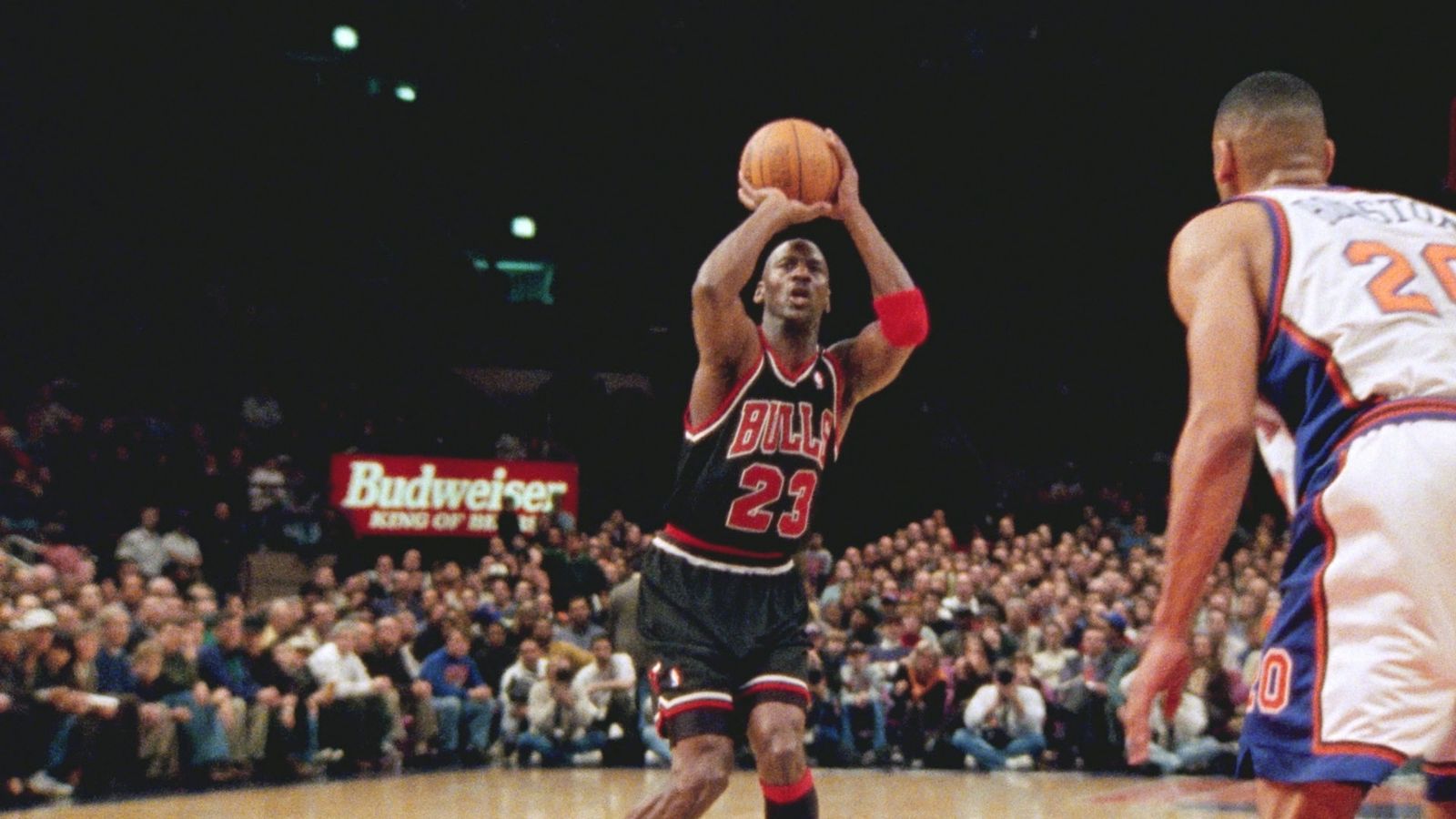 MJ drops 42 in final game at MSG as a Bull | NBA News | Sky Sports