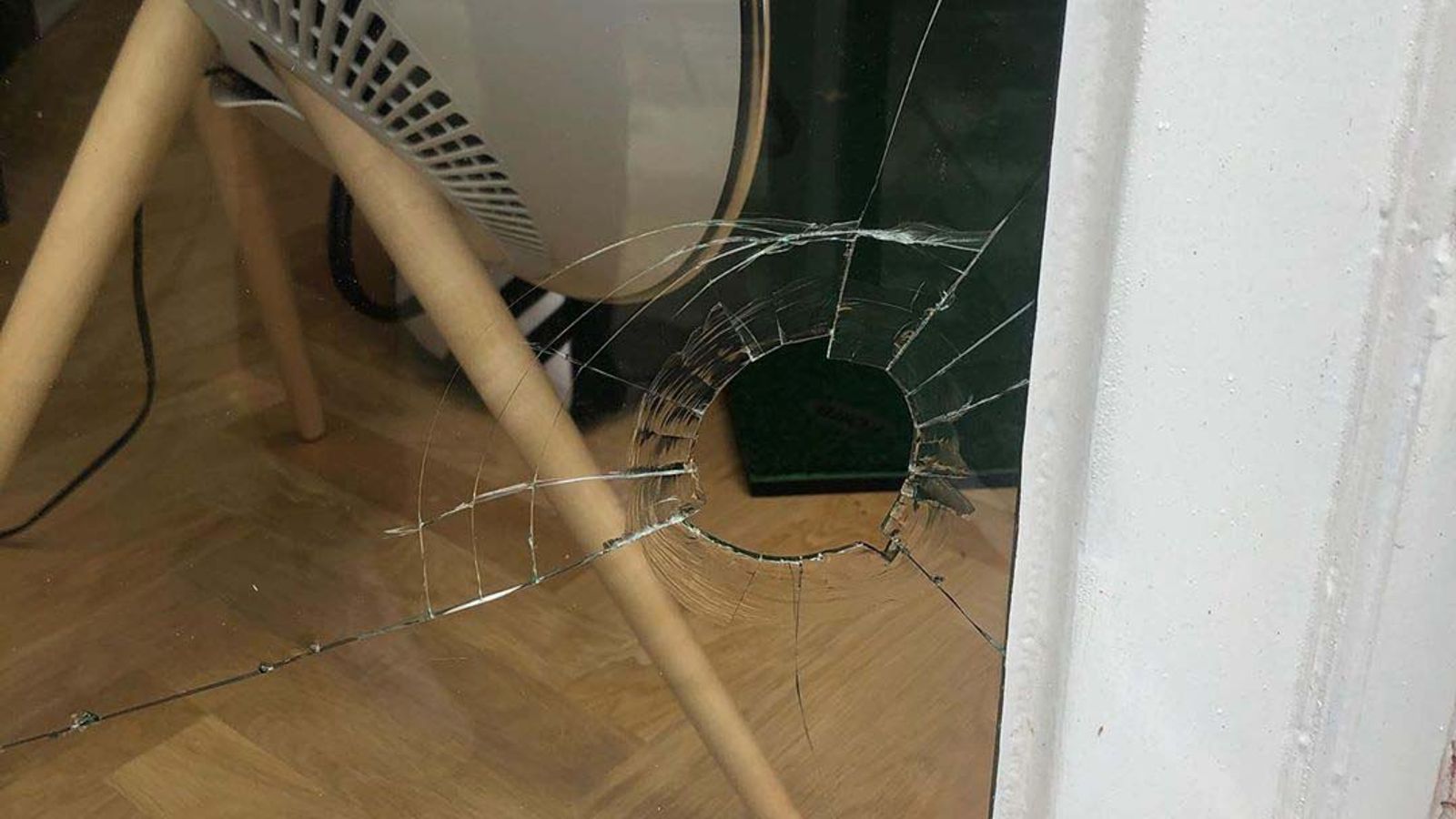 Bjorn's indoor golf fail! | Golf News | Sky Sports