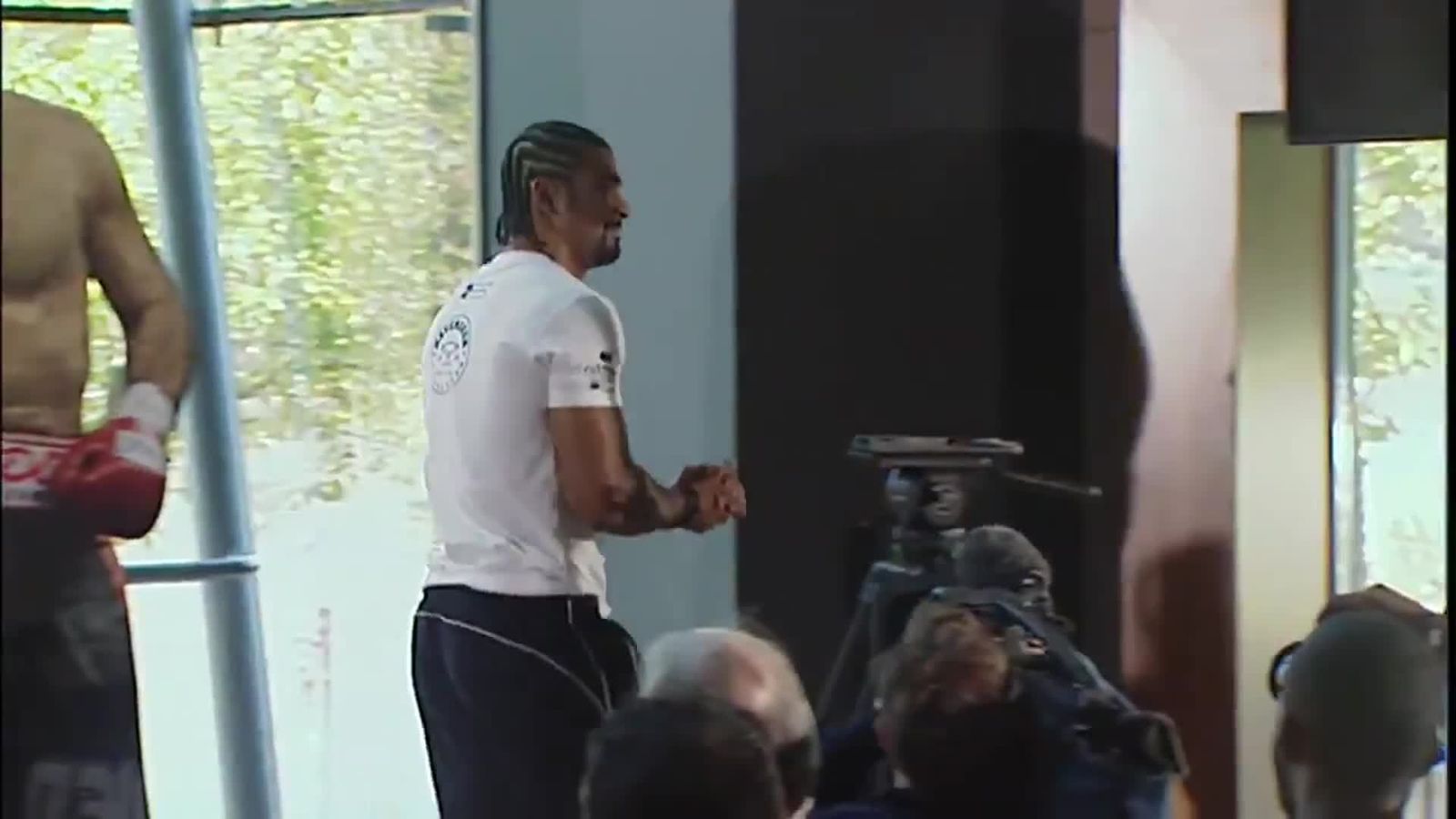 Valuev loses his head! | Boxing News | Sky Sports