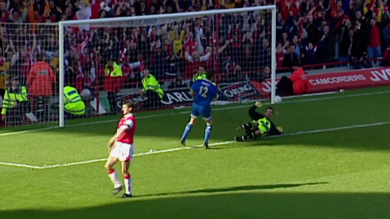 Pierre-Emerick Aubameyang could leave Arsenal, says Tony Adams ...